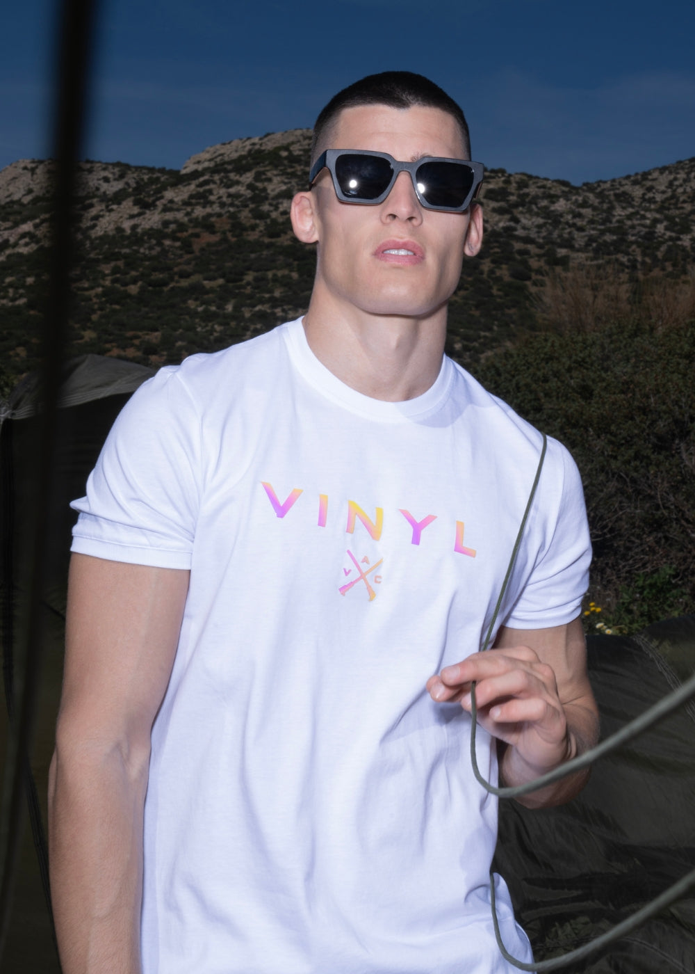 Μπλουζα με αναγλυφο τυπωμα long line λευκη cotton regular fit ανδρικη